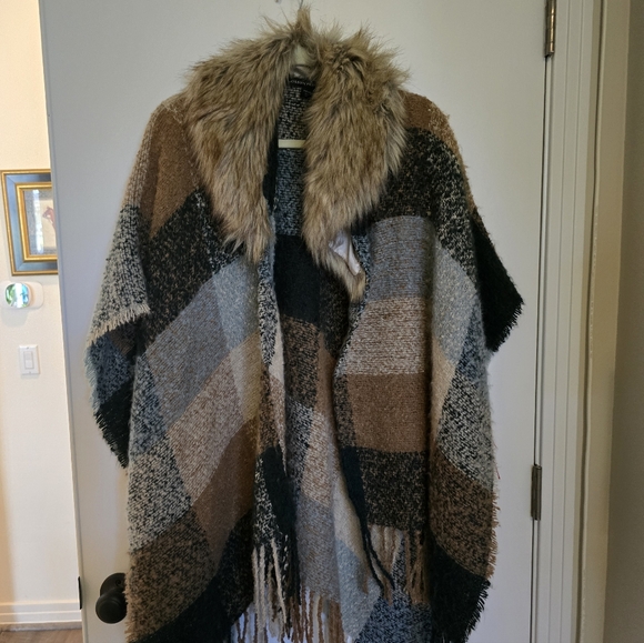Boston Proper | Jackets & Coats | Boston Proper Plaid Cape With Faux ...